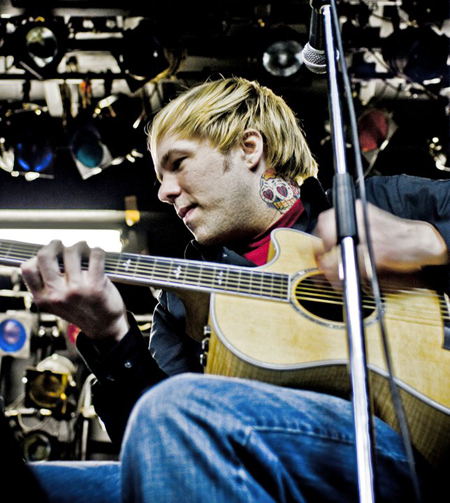 THE ATARIS、夏に向けてニュー･アルバムを計画中！ Kris Roeがインタビューで明らかに！ | 激ロック ニュース