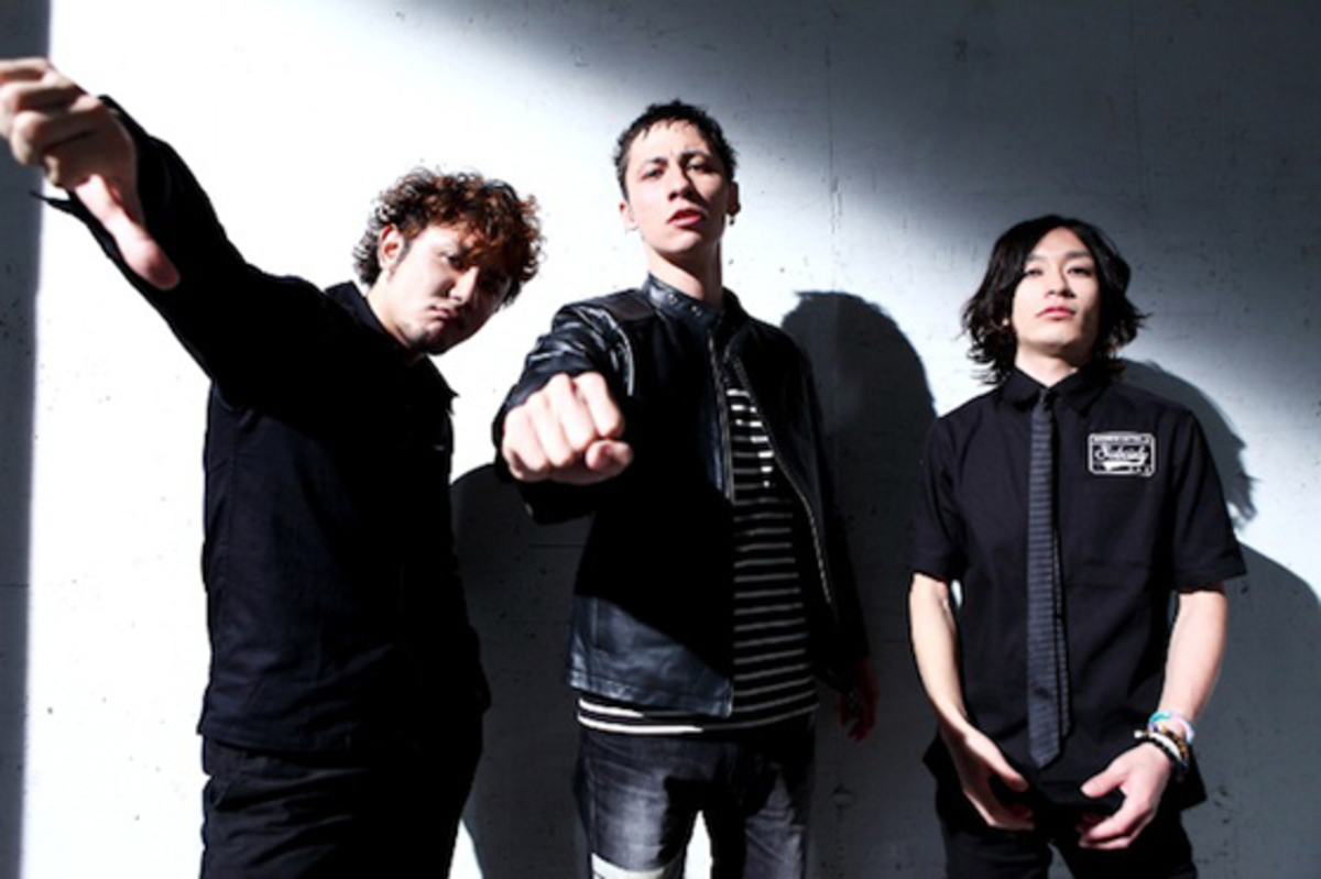 EGG BRAIN、地上波NGとなった過激ミュージック・ビデオ「VITAMIN」の過激な表現をカットした“セーフティー・ヴァージョン”を公開 ...