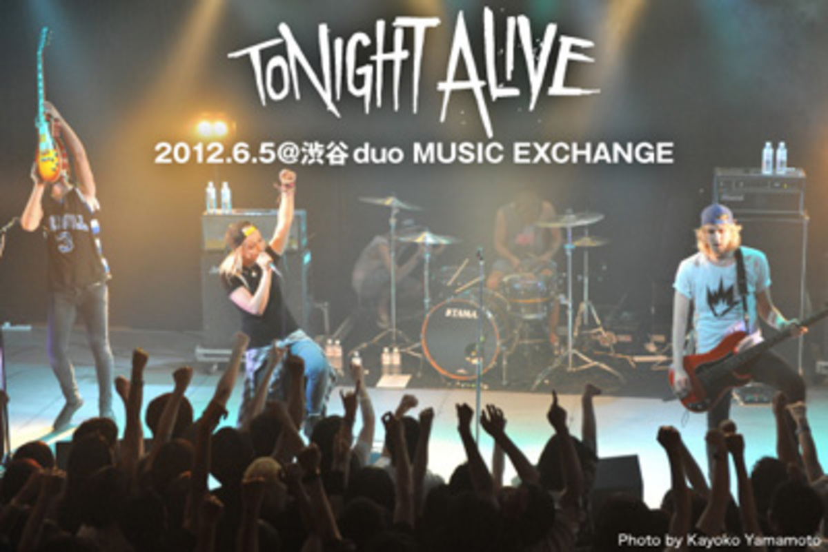 待望の初来日公演！人気上昇中ポップ・パンク・バンド、TONIGHT ALIVEのライヴ・レポートを公開！ | 激ロック ニュース