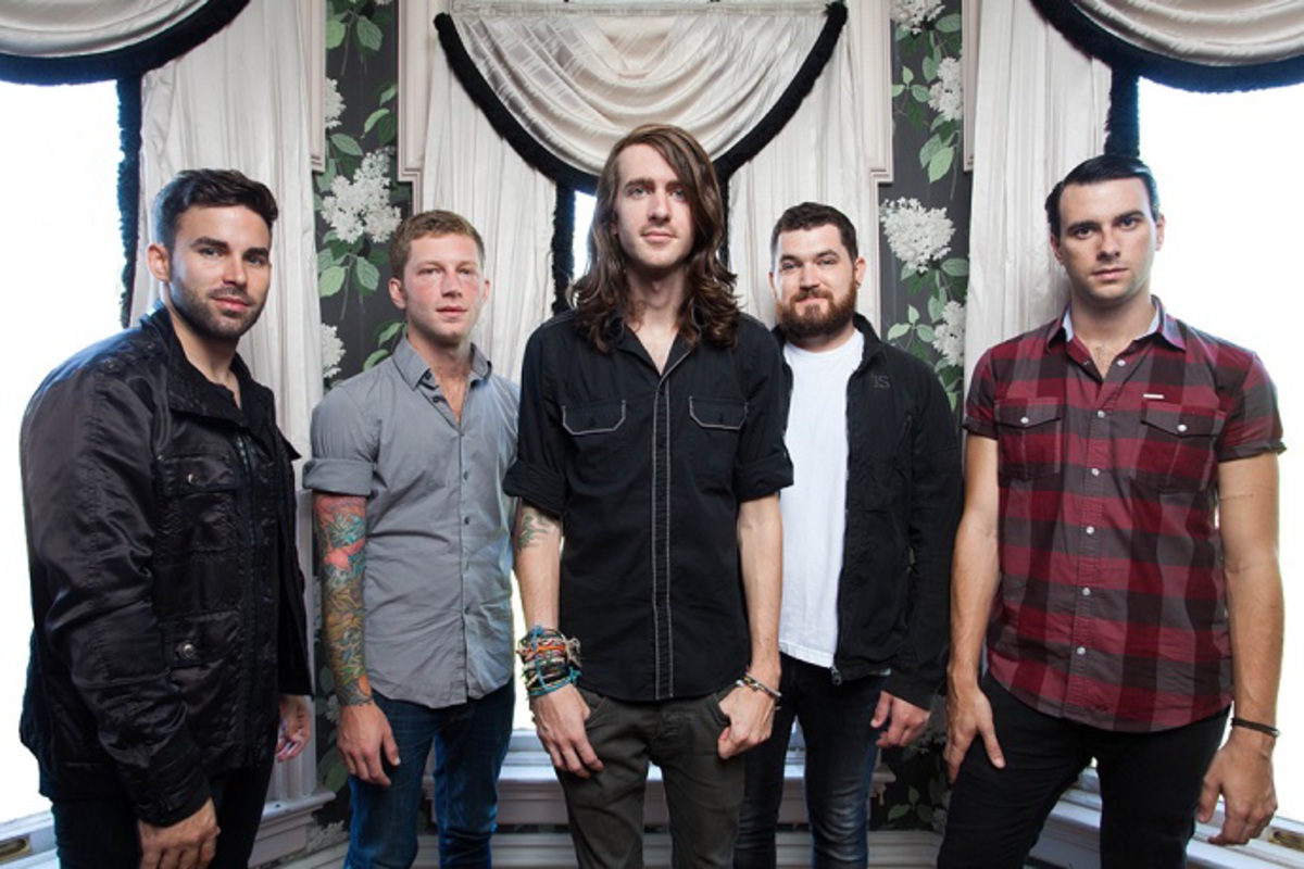 MAYDAY PARADE、4thアルバム『Monsters In The Closet』より「Hold Onto Me」のMV公開！ | 激 ...