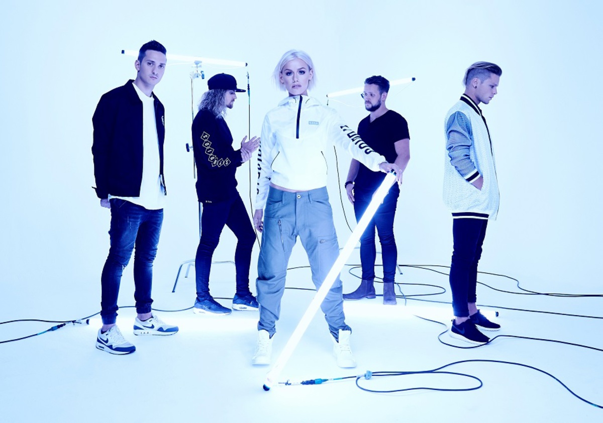 "PUNKSPRING 2016"に出演するTONIGHT ALIVE、明日3/9リリースのニュー・アルバム『Limitless』のボーナス ...