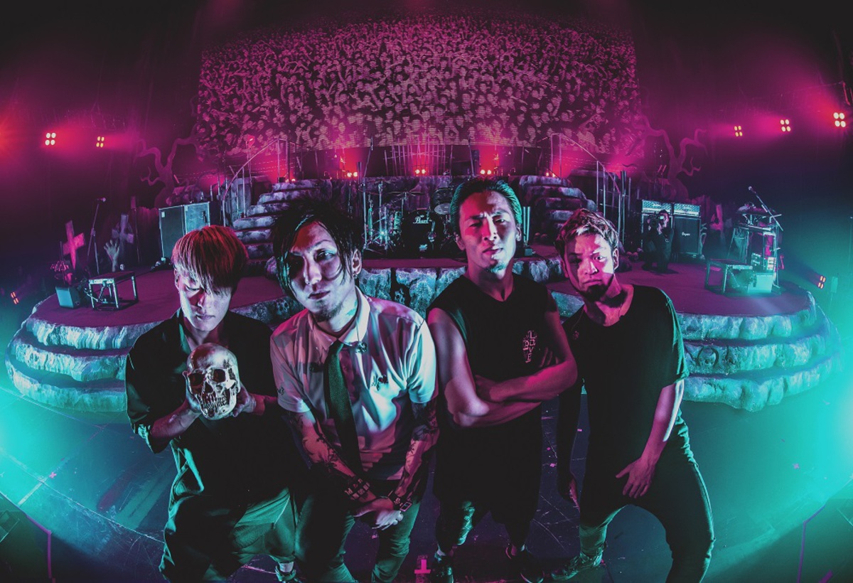 SiM、バンド史上初となる横浜アリーナ公演収録の映像作品を4/26にリリース決定！ 「THE KiNG」のライヴ映像も公開！ | 激ロック ニュース