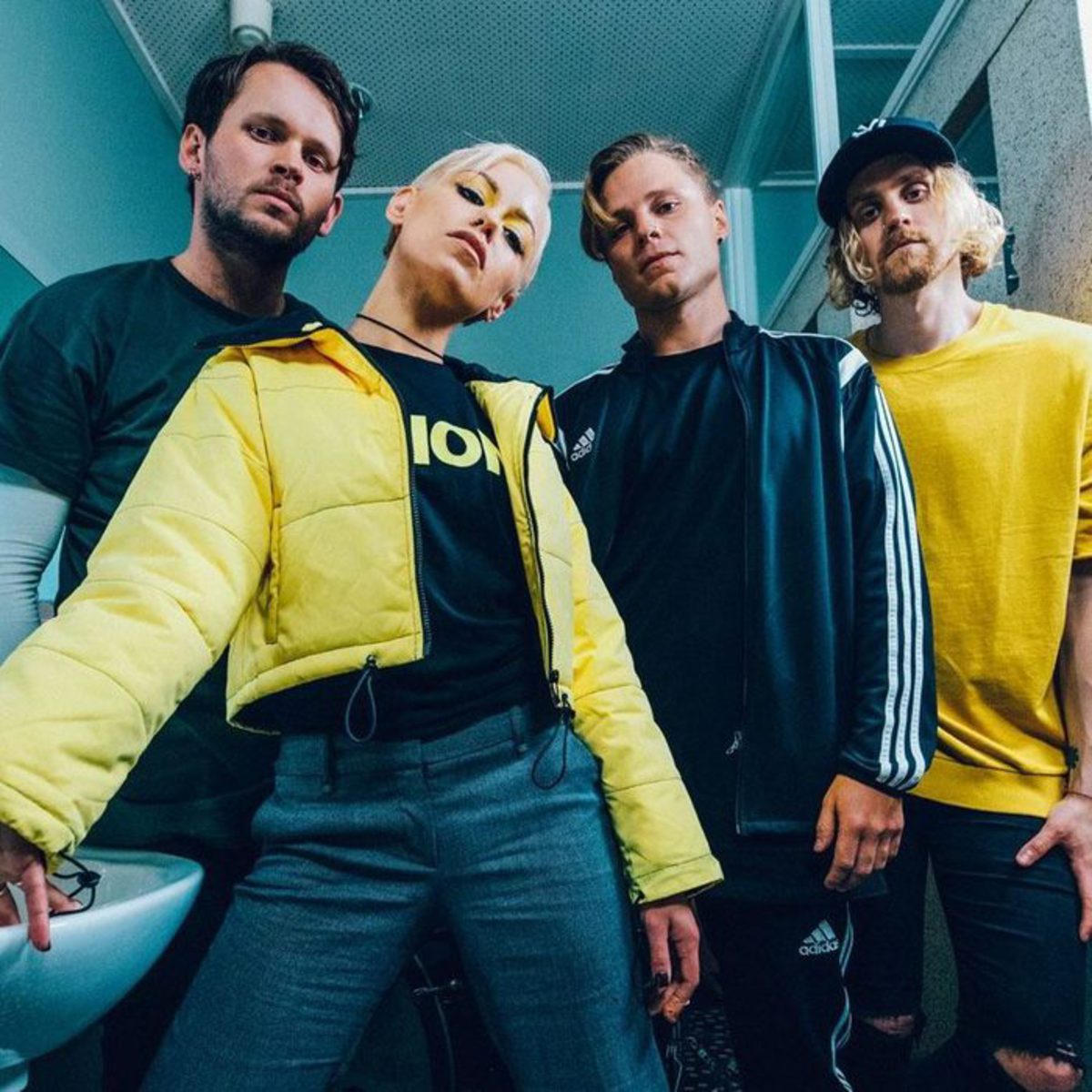 TONIGHT ALIVE、来年1月リリースのニュー・アルバム『Underworld』より「Crack My Heart」のMV公開！ | 激 ...