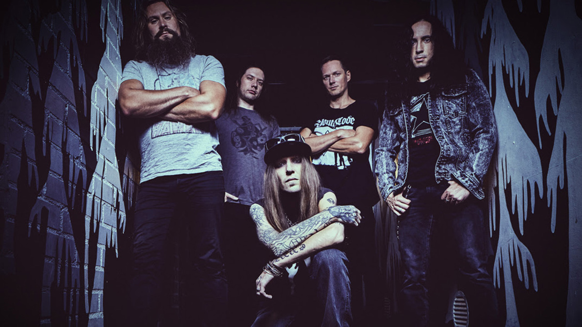 CHILDREN OF BODOM、Alexi Laiho（Vo/Gt）によるニュー・アルバム『Hexed』収録曲「Under Grass ...