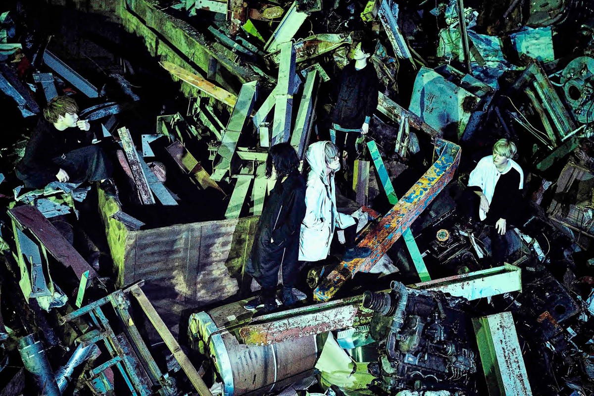 a crowd of rebellion、5月より開催の対バン・ツアー"Dystopia tour"第1弾ゲスト・アクトにCrystal ...