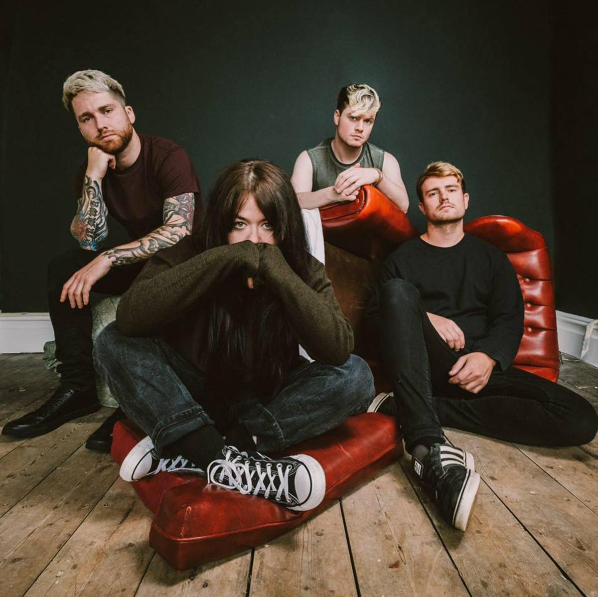 女性Vo擁するUKのポスト・ハードコア・バンド DREAM STATE、本日10/18リリースのデビュー・アルバム『Primrose Path ...