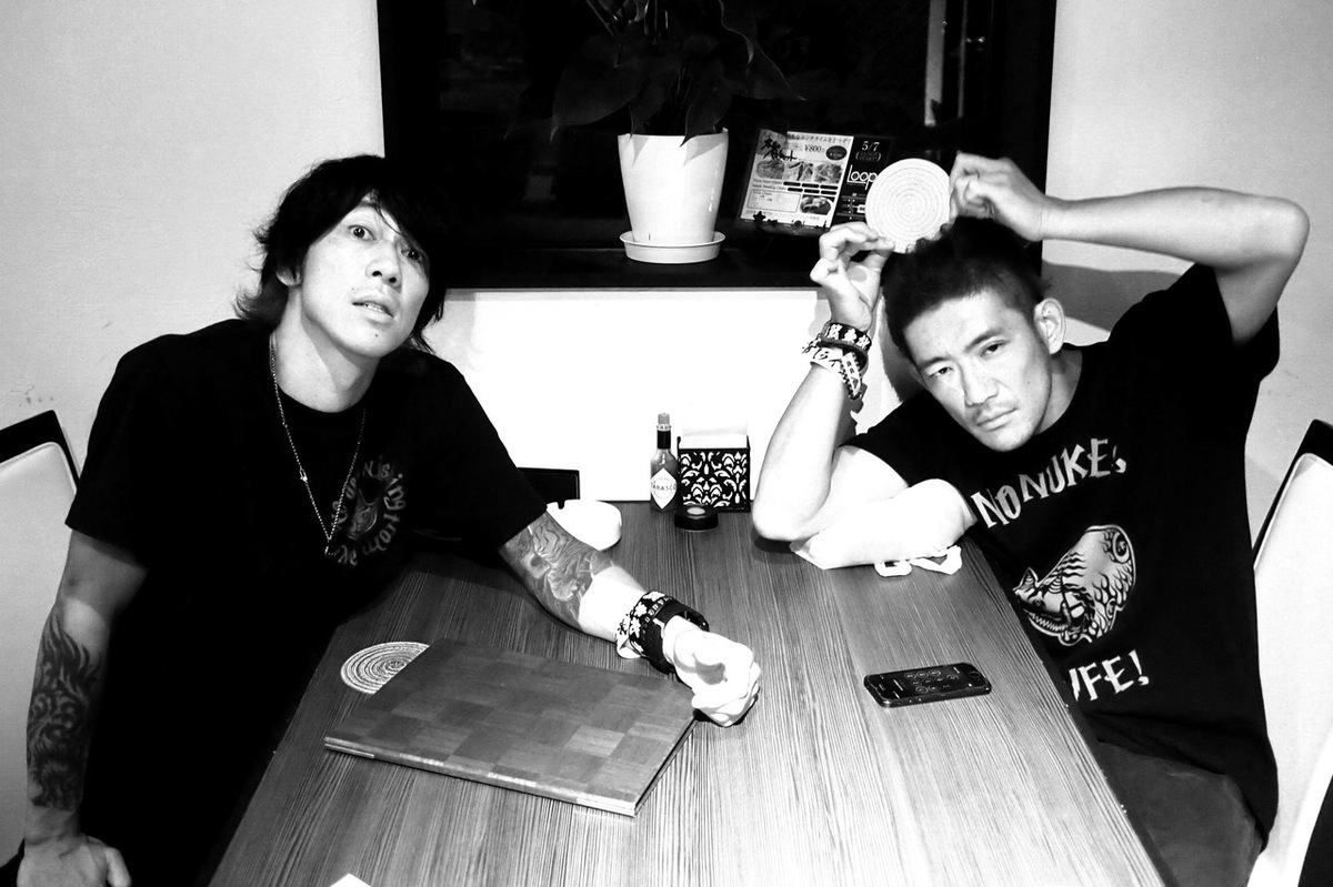 細美武士とTOSHI-LOWによるバンド the LOW-ATUS、1stアルバム『旅鳥小唄 / Songbirds of Passage』より「通り雨」MV公開！ | 激ロック ニュース