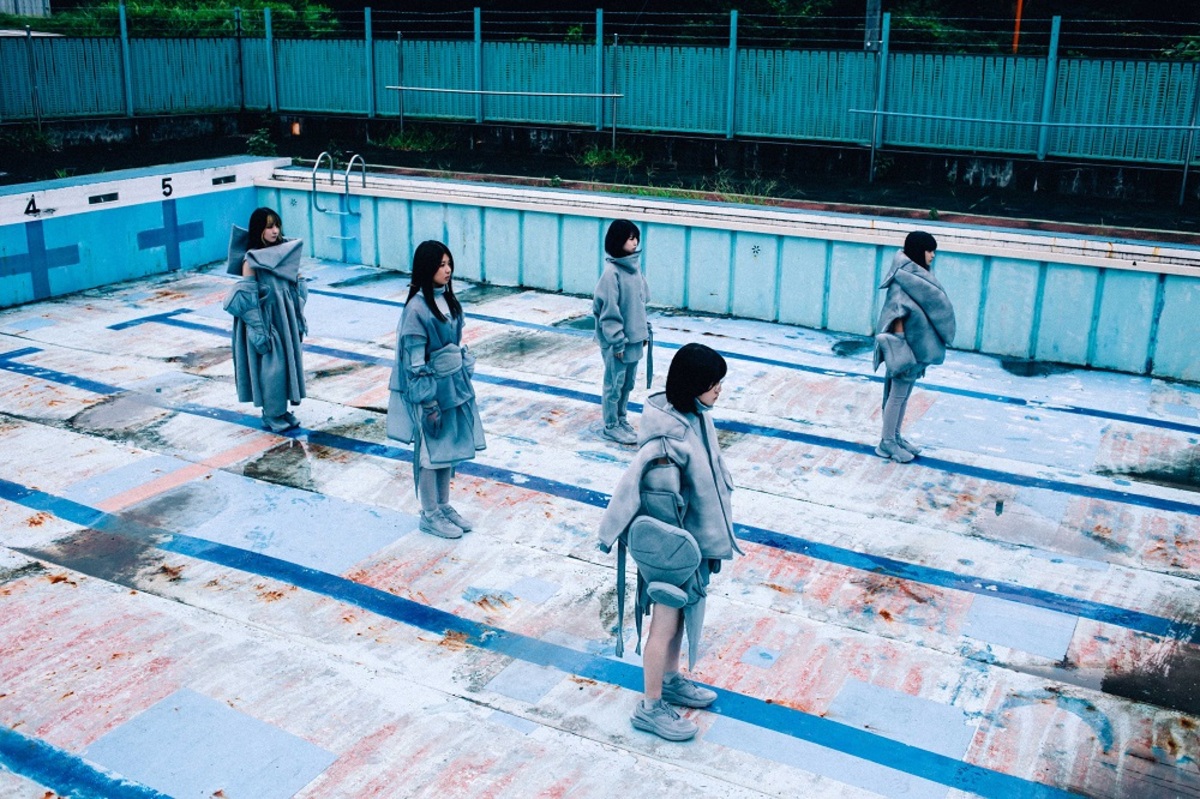 mzsrz、1stアルバム『現在地未明』から"排他的な光悦感"が満載の異端曲「パンデモニウム」MVを本日20時プレミア公開！ | 激ロック ニュース