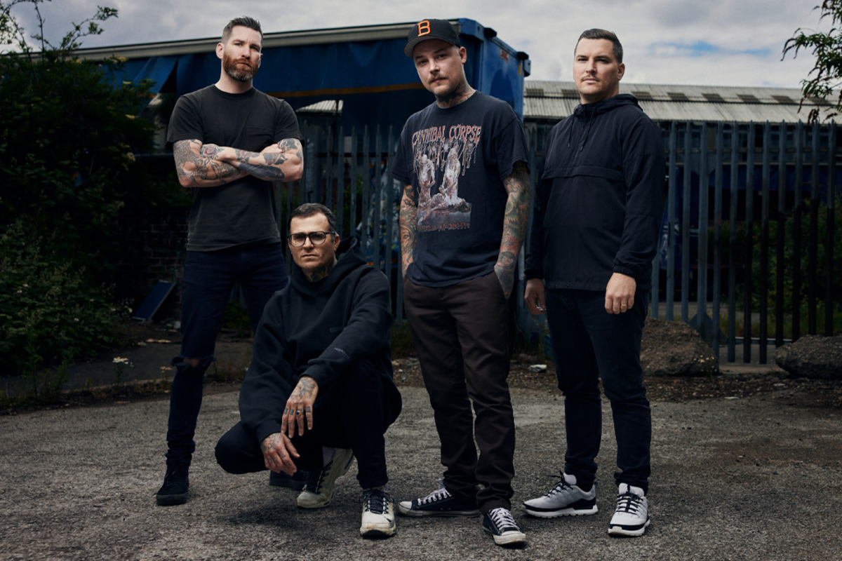 THE AMITY AFFLICTION、新曲「Show Me Your God」リリース＆MV公開！ | 激ロック ニュース