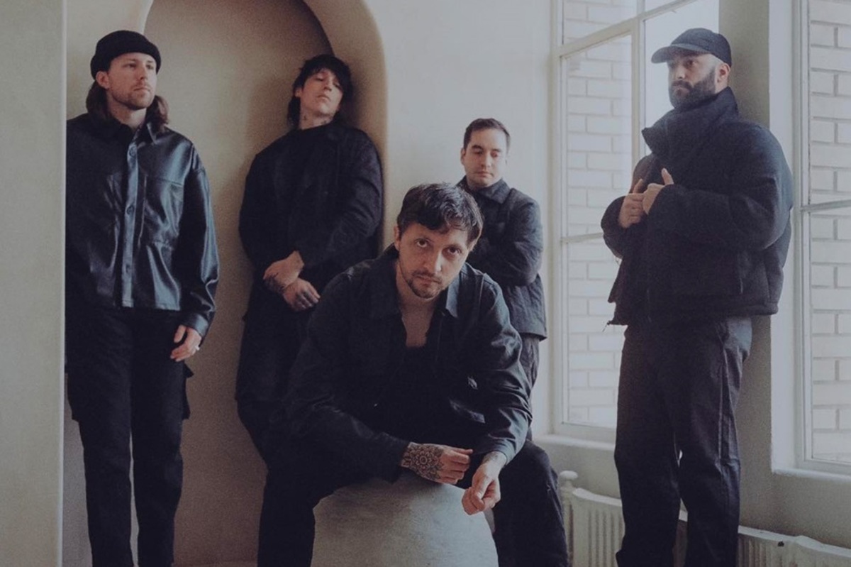 ERRA、ニュー・アルバム『Cure』より新曲「Blue Reverie」リリース＆MV公開！ | 激ロック ニュース