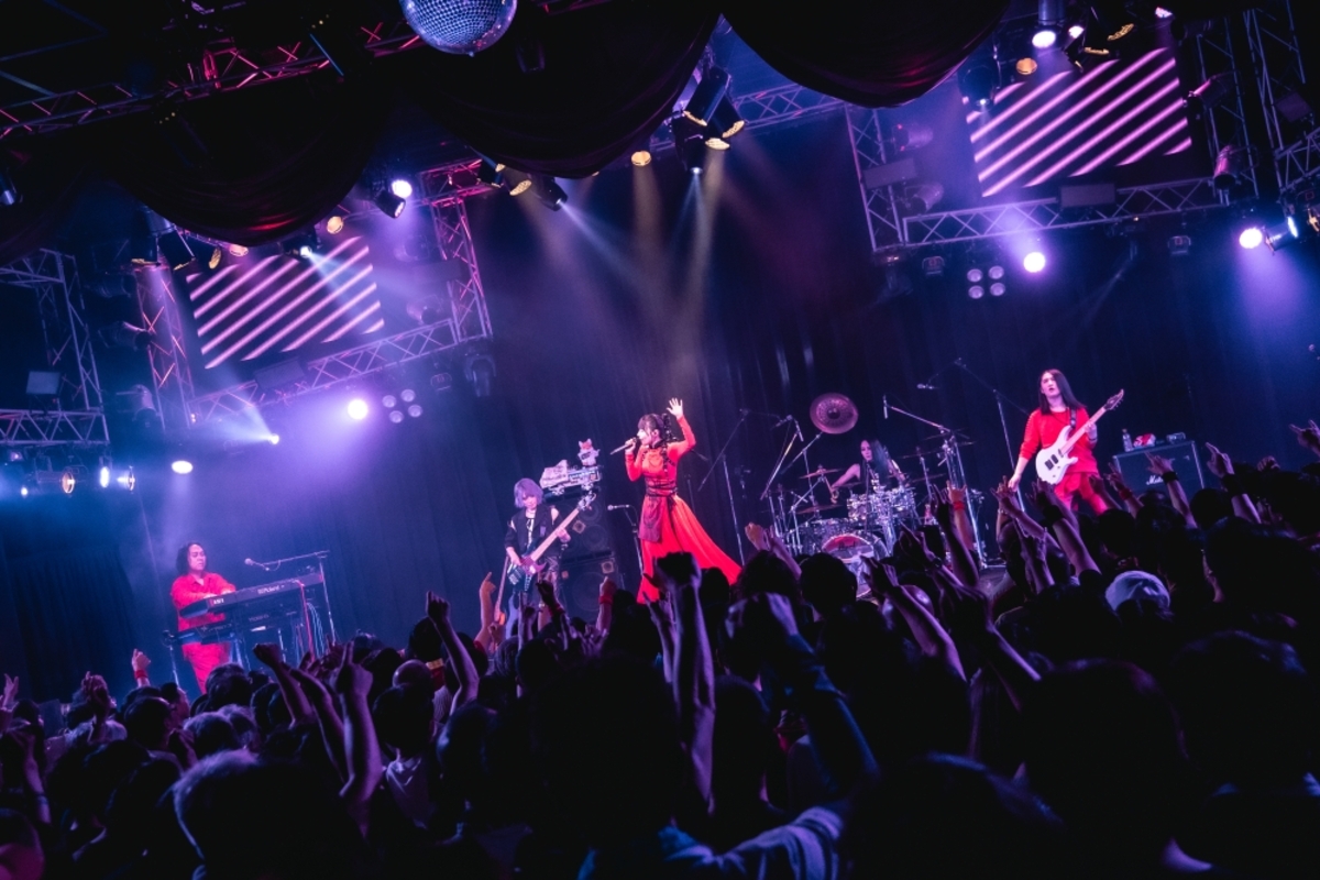 TEARS OF TRAGEDY、最新ライヴ作品『Wonder Parade』ティーザー映像公開＆先行デジタル・シングル「rosé (Live at Shinjuku ReNY ...