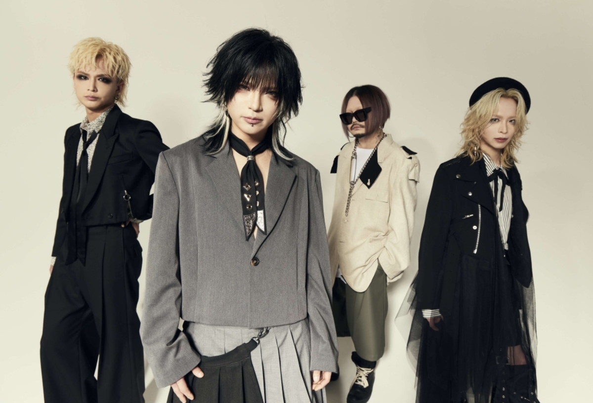 DEZERT、メンバー仮装必須のハロウィン・ライヴ"Sacchan Birthday Halloween Live 〜さっちゃんの仮装大賞 ...