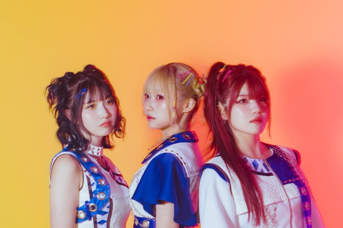 TRiDENT、TVアニメ"ポーション、わが身を助ける"OP曲「恋のマジックポーション」＆ED曲「MIRACRAID」9/24先行配信決定！メジャー・デビューEP情報一挙公開！ | 激ロック ニュース